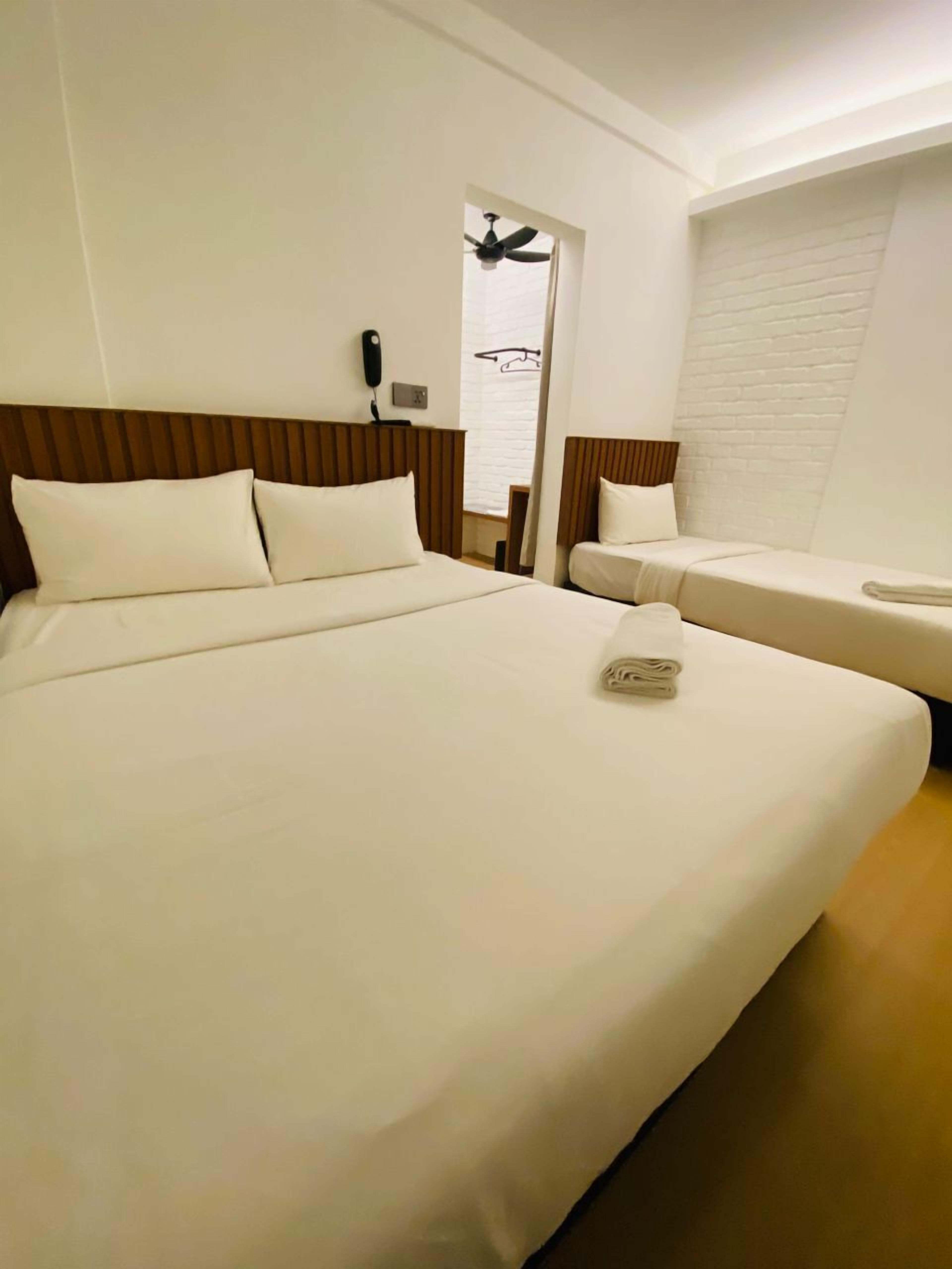 Quarto Triplo Superior | Cofre no quarto, secretária, ferro/tábua de engomar, Wi-fi grátis 