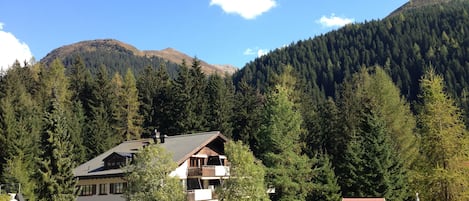 Fachada da propriedade