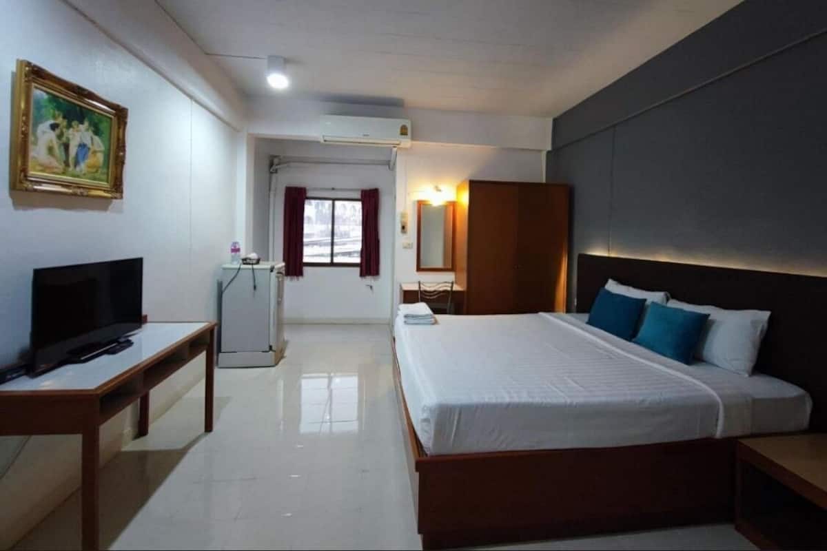 Quarto casal standard, 1 cama de casal | Escrivaninha, quartos à prova de som, Wi-Fi de cortesia