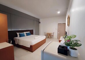 Quarto casal standard, 1 cama de casal | Escrivaninha, quartos à prova de som, Wi-Fi de cortesia