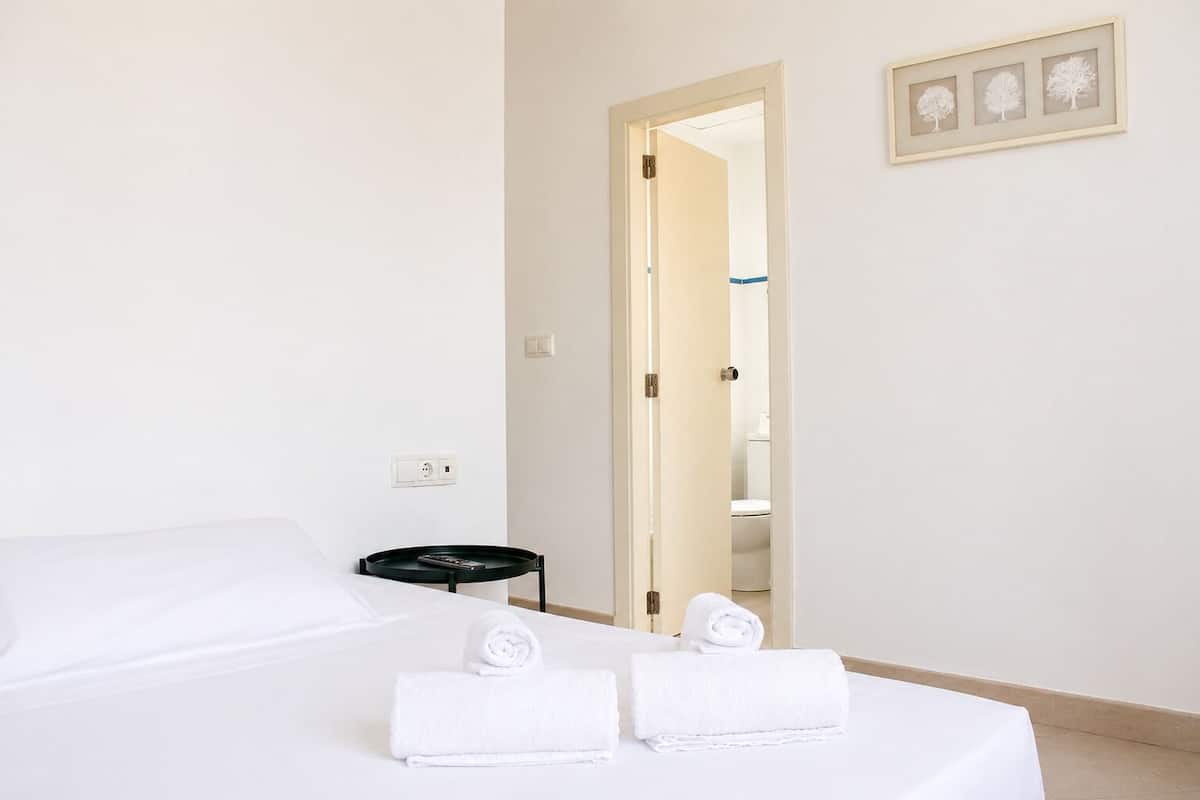 Wi-Fi de cortesia, roupa de cama