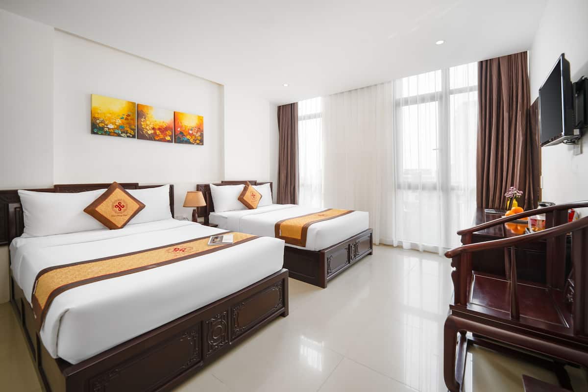 Roupa hipoalergénica, minibar, com mobília individualizada, secretária