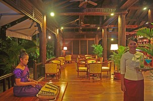 3 restaurantes, café da manhã, culinária internacional