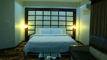 1 quarto, roupas de cama premium, frigobar, cofres nos quartos