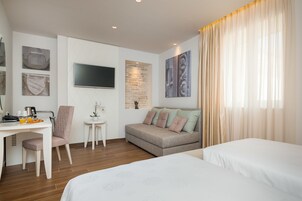 Quarto Duplo ou Twin Deluxe (103) | Roupa de alta qualidade, camas de colchão viscoelástico, minibar 