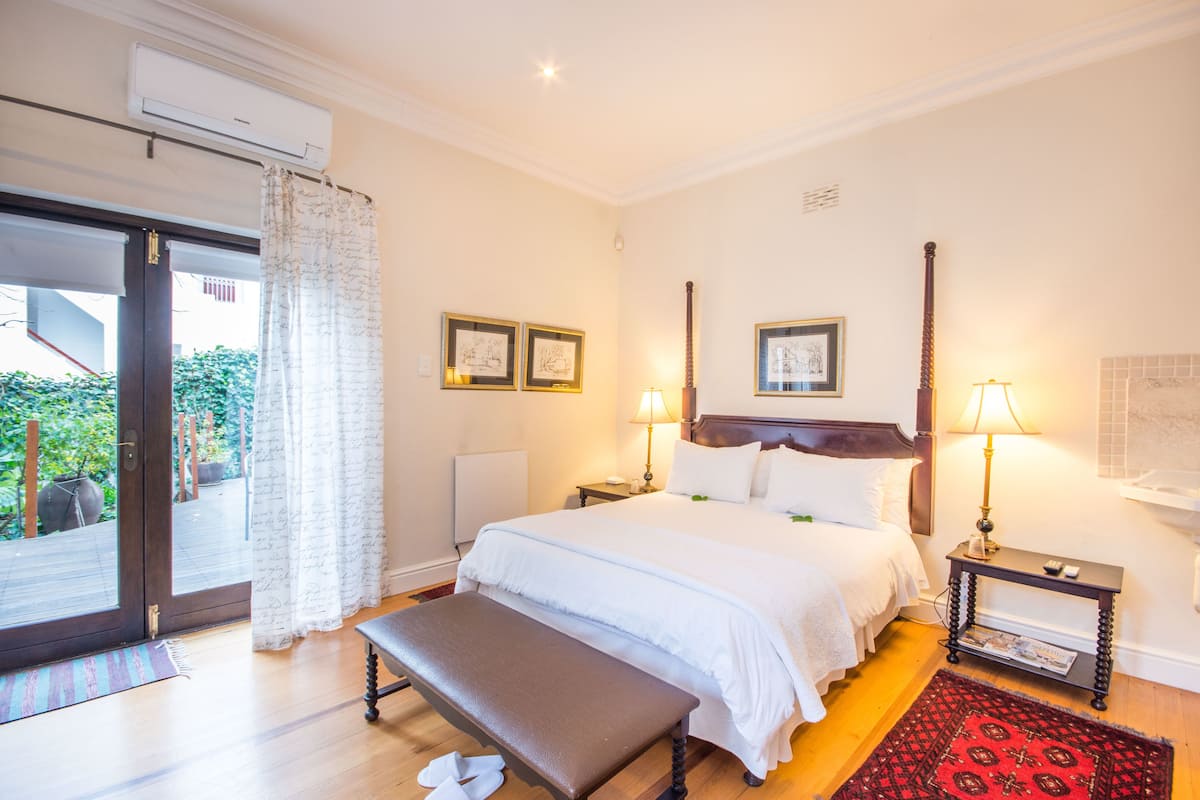 Quarto casal superluxo, 1 quarto | Cofres nos quartos, individualmente decorados