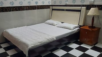 Quarto Standard (2 guests) | Secretária, quartos insonorizados, Wi-fi grátis