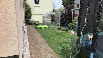 Área de recreio para crianças (ao ar livre)