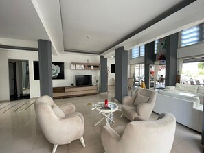 Entrada (vista interior)