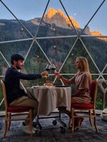 Café da manhã, almoço e jantar; culinária italiana 