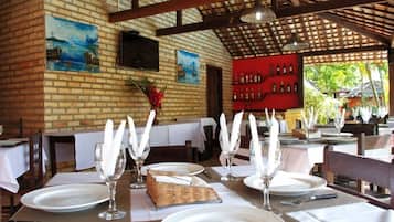 Pequeno-almoço tipo buffet diário incluído