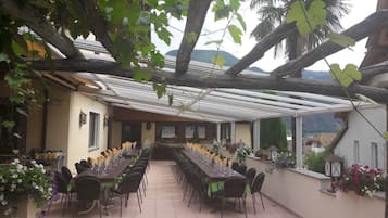 Alimentação e bebidas