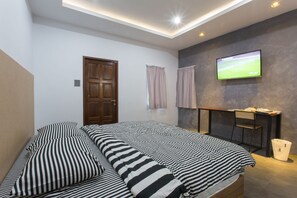 Quarto casal | Escrivaninha, Wi-Fi de cortesia