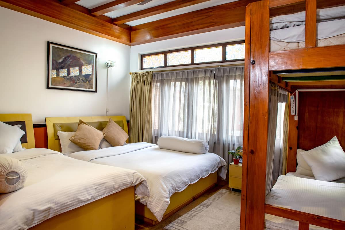Quarto Quádruplo Familiar | 1 quarto, lençóis de algodão egípcio, roupa de alta qualidade 