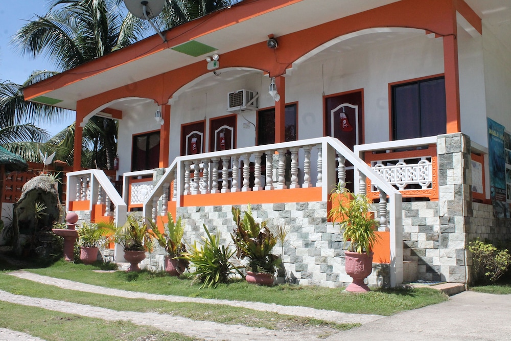 Maxvir Inn Beach Resort - Oslob