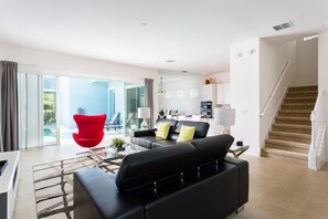 Vila família, 5 quartos, para não fumantes, no jardim | Área de estar