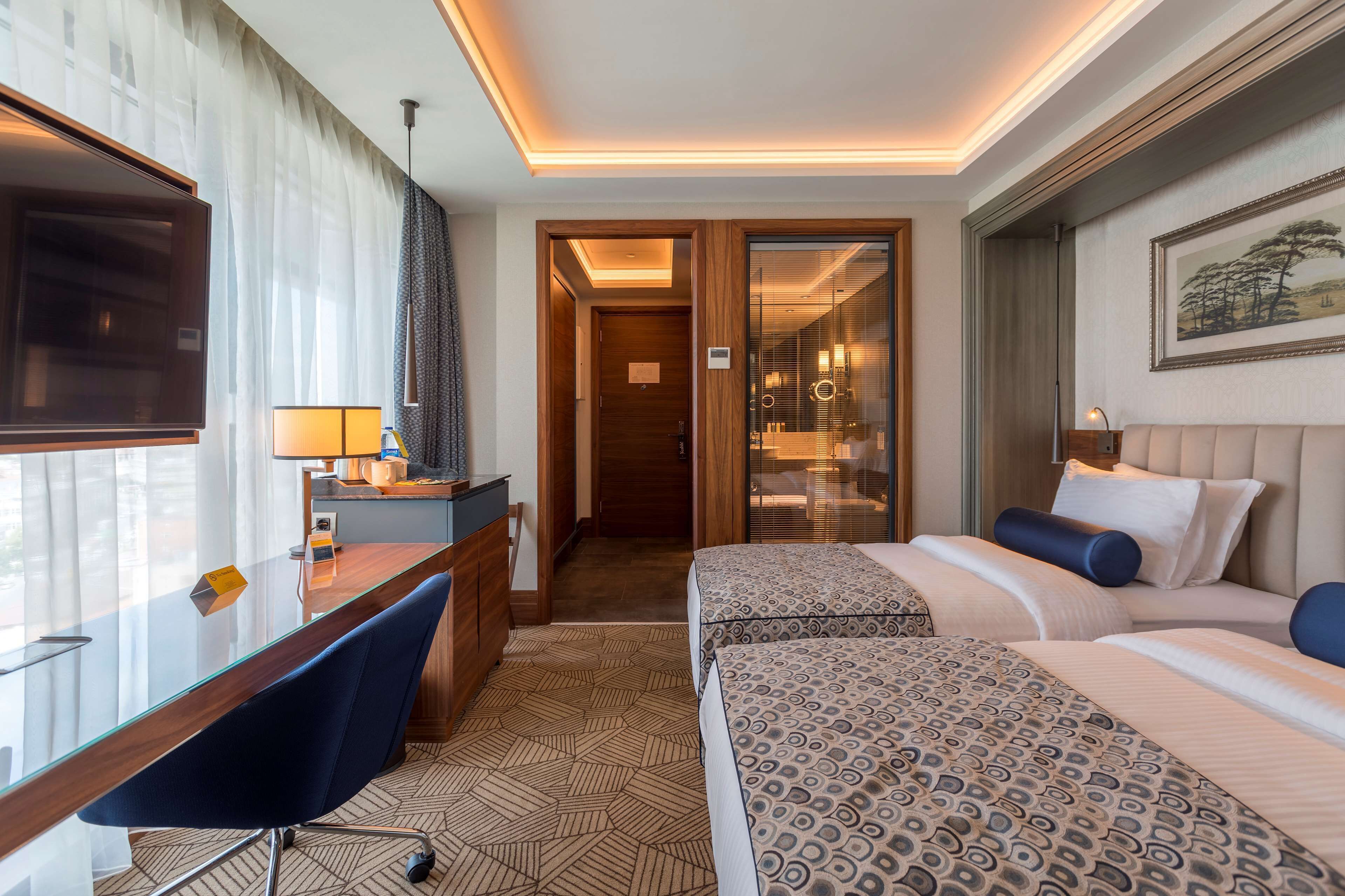 Quarto Superior, 2 camas individuais, vista para o mar | Roupa de alta qualidade, minibar, cofre no quarto 