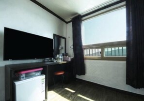 Ondol Room, Sea View (YouTube & Netflix available using personal account) | Wi-fi grátis, roupa de cama fornecida 
