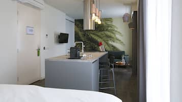 Estúdio Deluxe, 1 cama king-size, Vista para a cidade | Vista do quarto