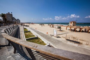 Perto da praia, 3 bares na praia 