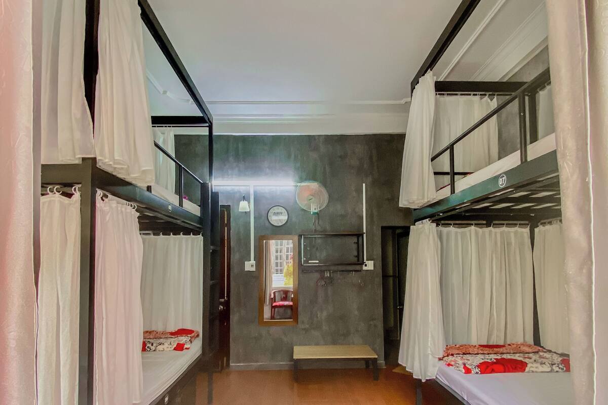Wi-fi grátis, roupa de cama fornecida