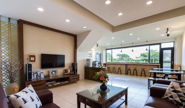 Waterbirds Family - Taipei