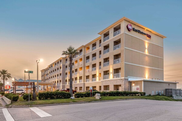 Best Western Plus Galveston Suites - Galveston, TX