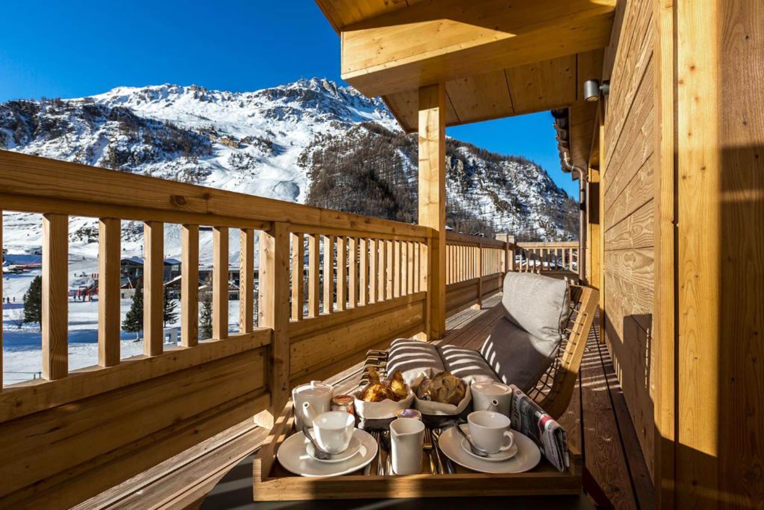 Suite, vista para a montanha, junto à montanha | Terraço/pátio interior