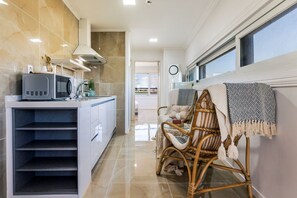 2 Bedroom Suite Ocean View | Roupa de alta qualidade, minibar, secretária