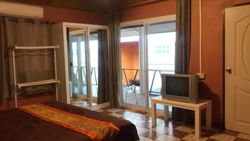 Quarto Superior | Cofre no quarto, cortinas/cortinados opacos, Wi-fi grátis