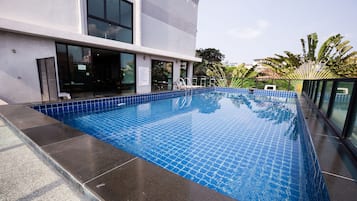 Piscina externa