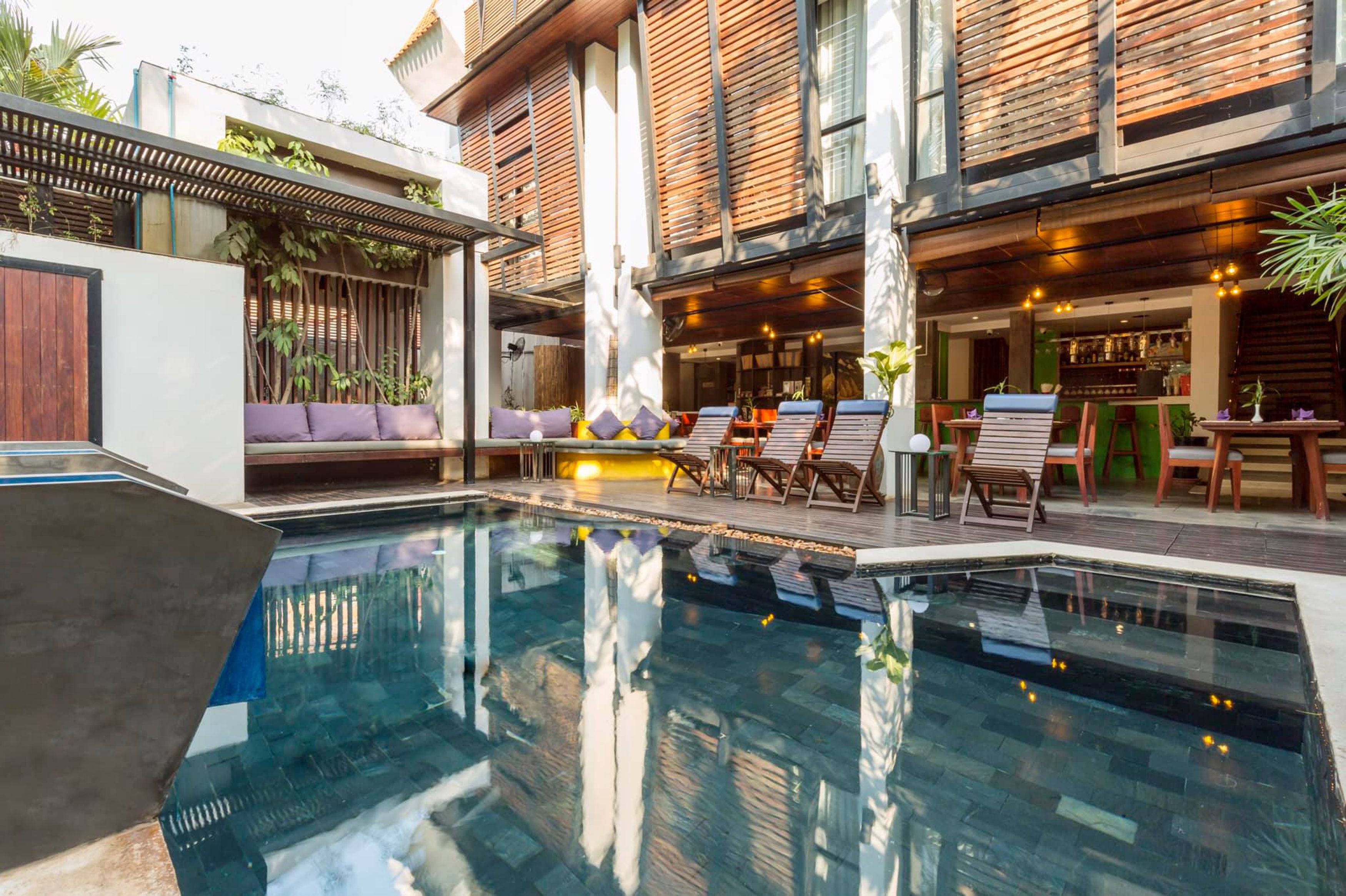 Bar junto à piscina