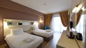 Quarto família | 1 quarto, frigobar, cofres nos quartos, escrivaninha