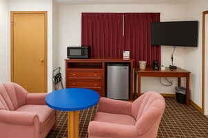 Suíte, 1 cama King | Wi-Fi de cortesia, roupa de cama