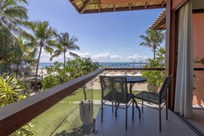 Suíte Delux Frente Mar com Banheira de Hidromassagem | Vista do quarto