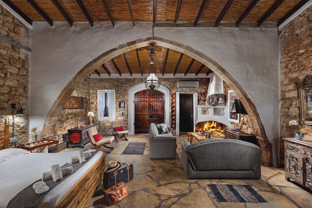 Oinoessa Traditional Boutique Houses - Cyprus