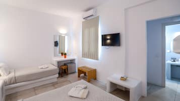 Quarto Triplo Comfort | Ferro/tábua de engomar, berços/camas para crianças grátis, Wi-fi grátis