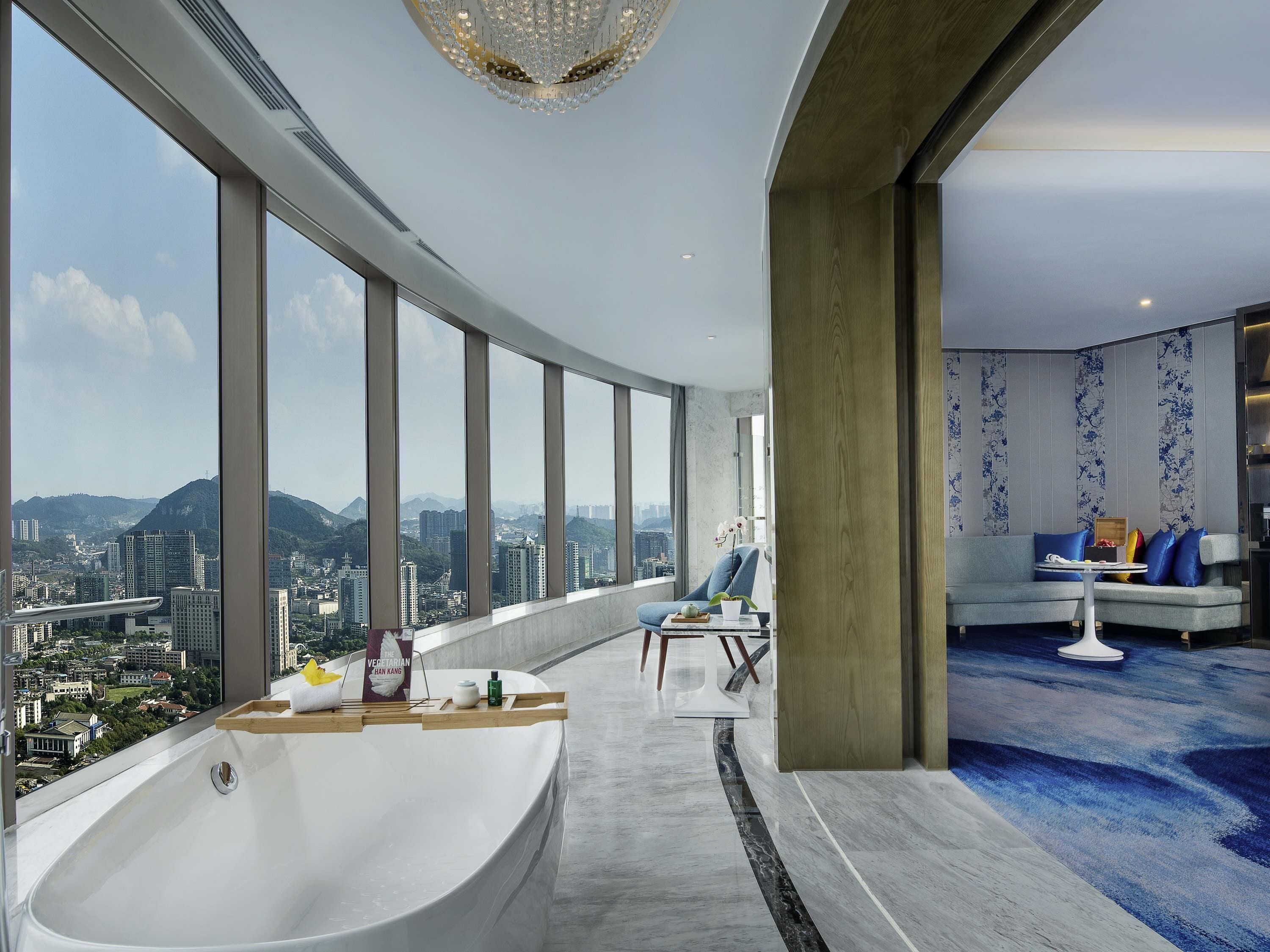 Suite Júnior, 1 cama king-size, vista para o rio | Roupa de alta qualidade, minibar, cofre no quarto, secretária 