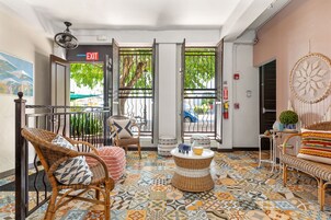 Sala de estar do lobby