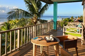 Suite, vista para a praia | Varanda