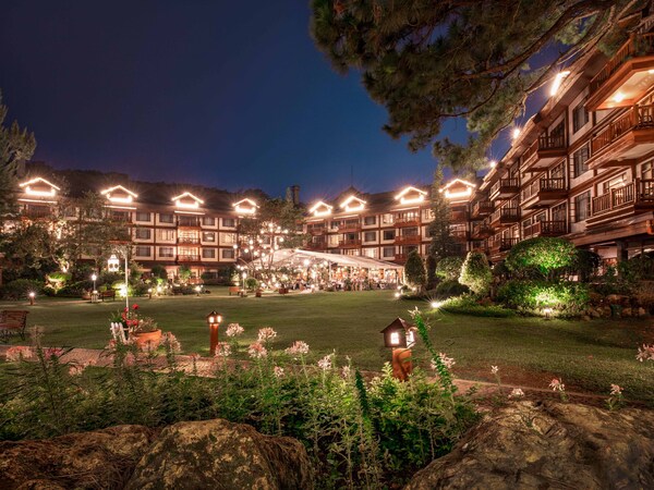 The Manor At Camp John Hay - Baguio