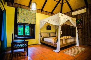 Quarto Duplo Standard | Secretária, berços/camas para crianças, camas desdobráveis 