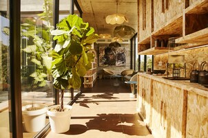 Tratamentos corporais, massagens de pedras quentes 