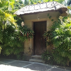 Entrada do alojamento