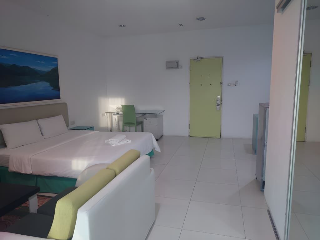 Estúdio, 1 cama de casal (Room) | Cofre com capacidade para portátil, secretária, ferro/tábua de engomar 