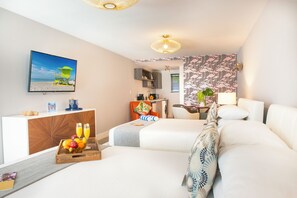 Estúdio, 2 camas Queen | Roupas de cama premium, edredons de pluma, camas com colchões pillow-top