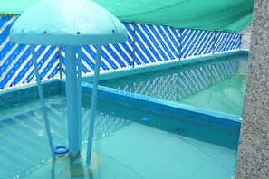 Piscina interna, piscina externa