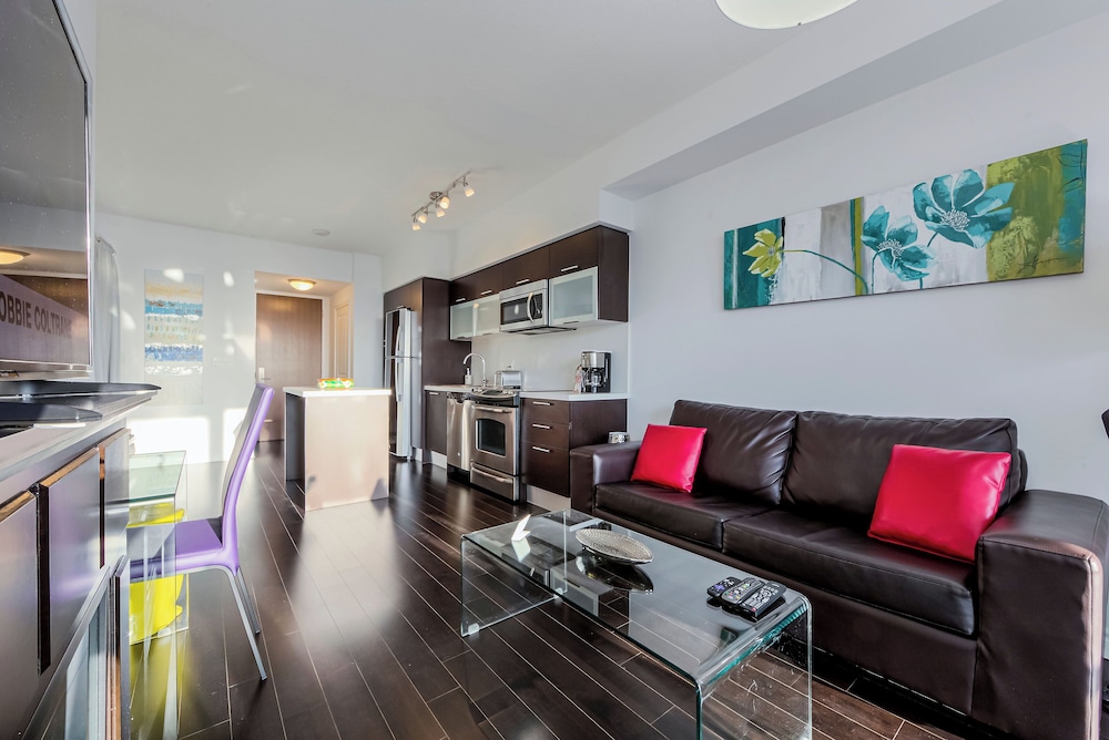 Altitude Suites On Yonge - Toronto