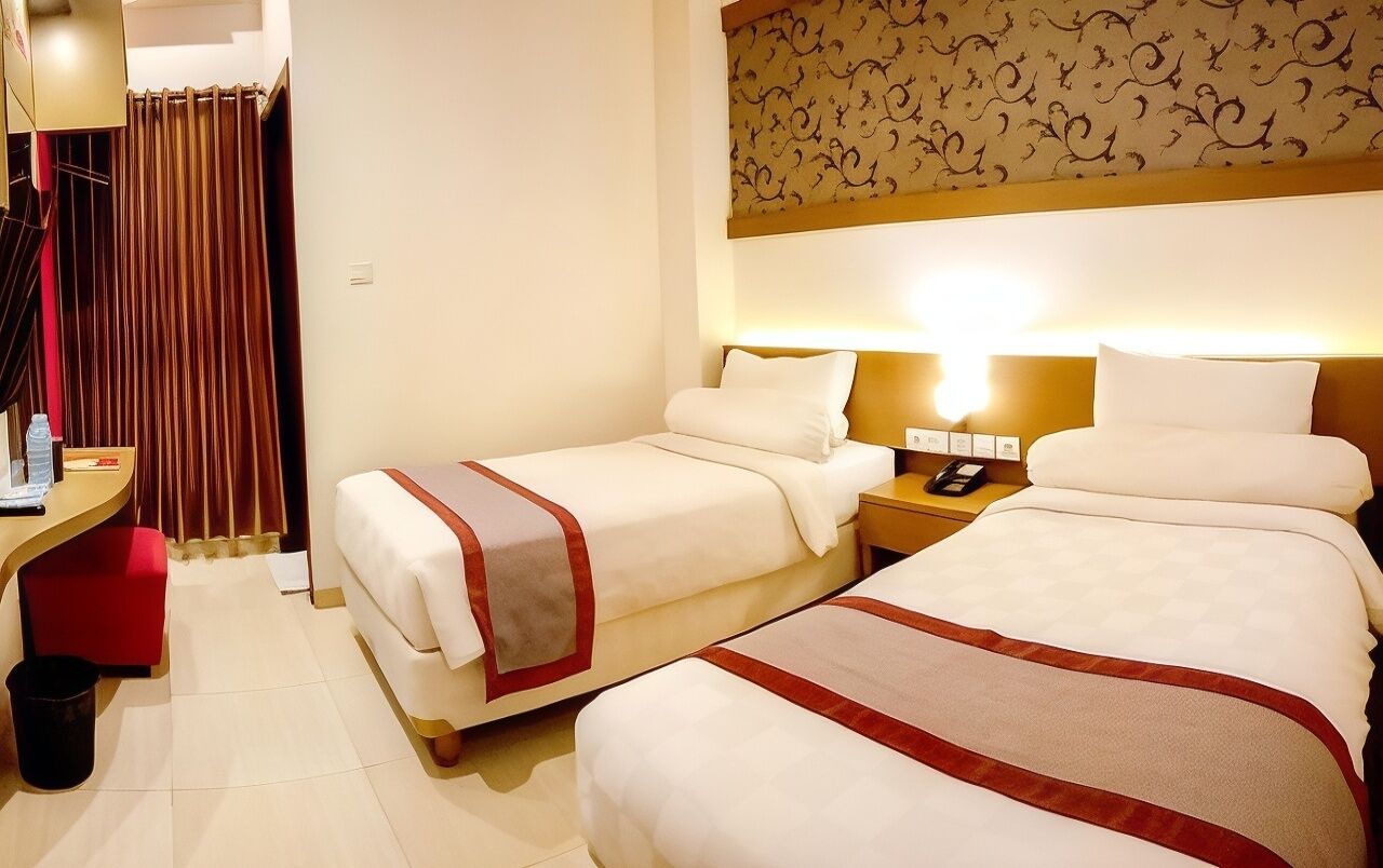 Cofres nos quartos, escrivaninha, cortinas blackout, Wi-Fi de cortesia