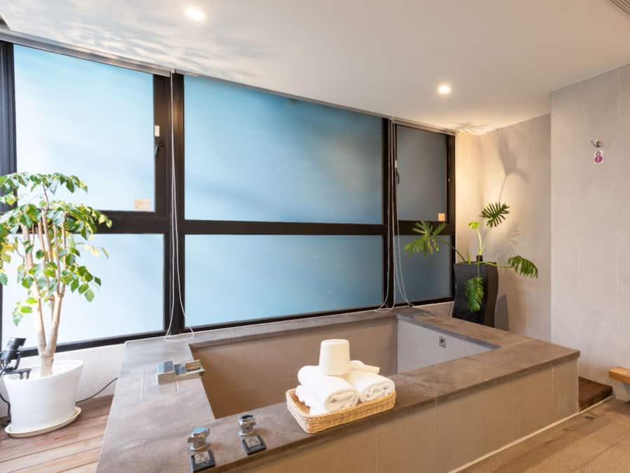 Quarto Twin Exclusivo, casa de banho anexa, no canto | Roupa de alta qualidade, edredões de penas, minibar grátis